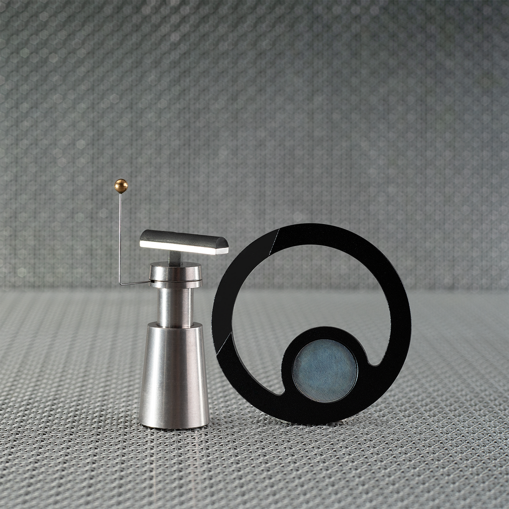 Little Fwend Automatic Tonearm Lifter – Music Hall